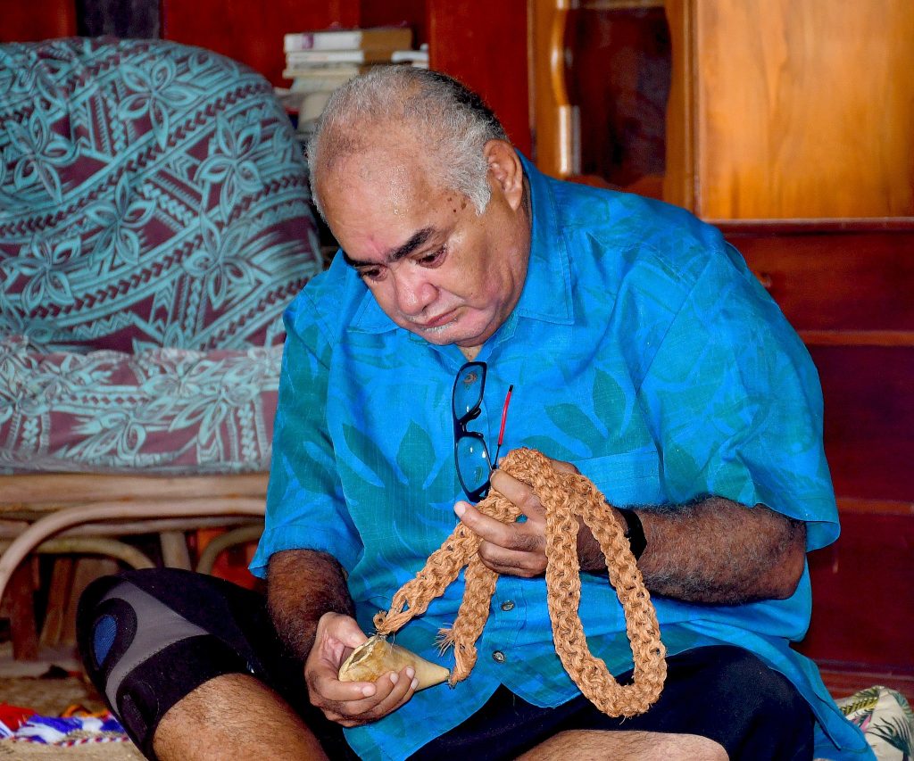 Prime Minister presents isevusevu to Head of Kubuna confederacy ...