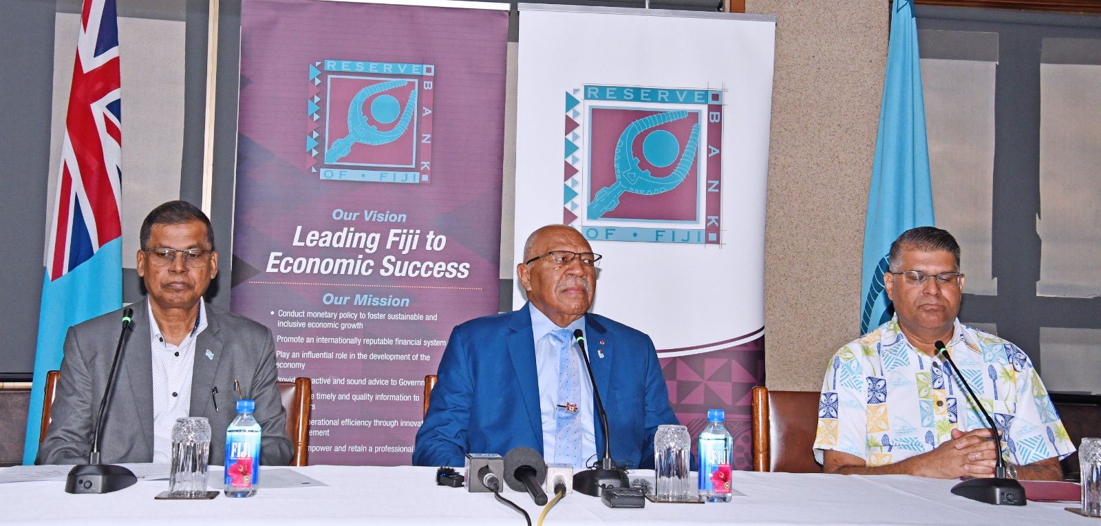 RESERVE BANK OF FIJI PRESENTS PROFIT TO THE FIJI GOVERNMENT | Office of ...